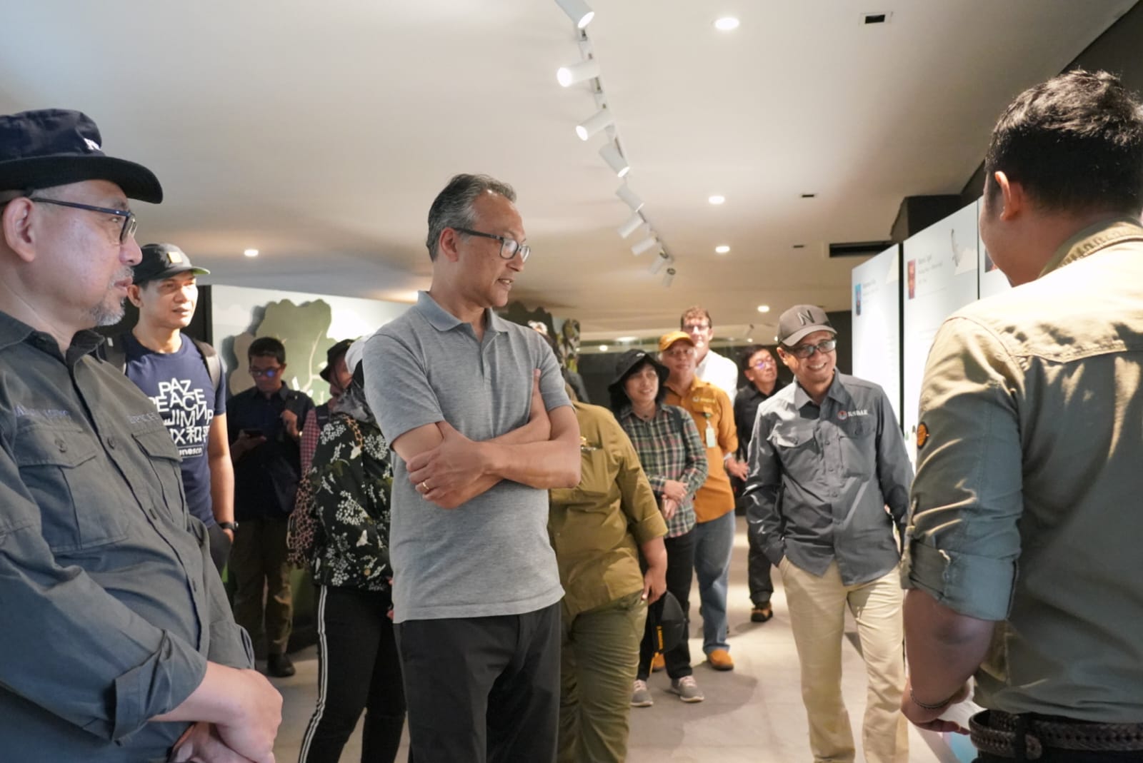 Menteri LHK dan President/CEO WRI Global Pelajari Eksosistem Taman ...